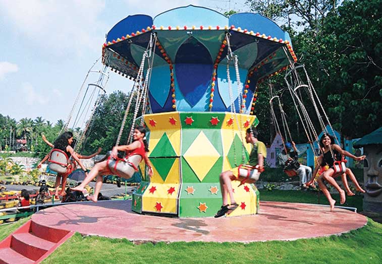 Silver Storm Water Theme Park - https://binbrain.com
